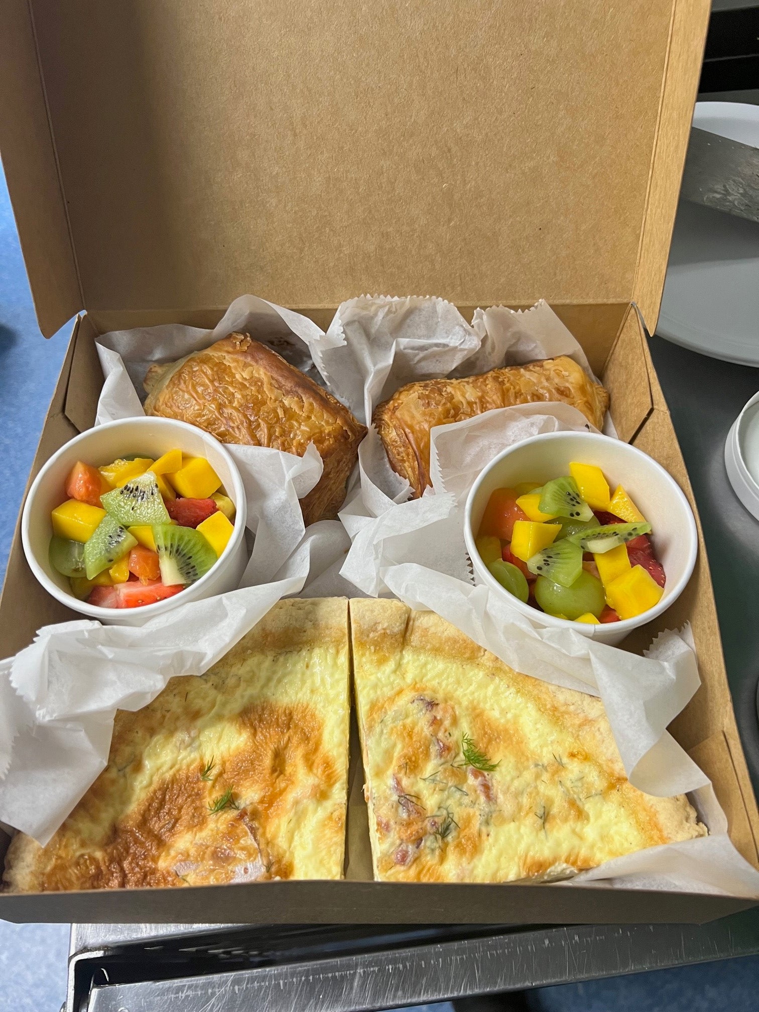 breakfast in bed box